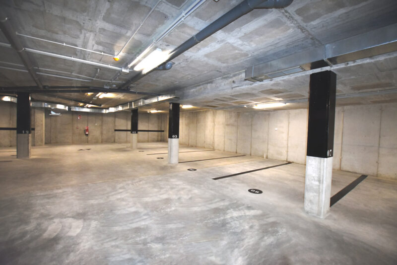 Plaza de aparcamiento, una buena opción para invertir - SALAS